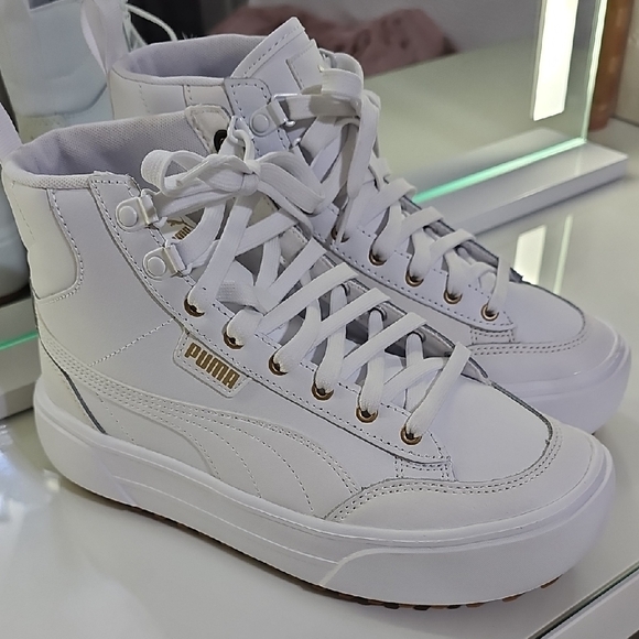Puma | Shoes | Puma Womens White Hightop Sneakers | Poshmark